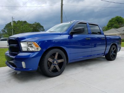 Lowered 4th Gen Pics - Show Em Off! | Page 35 | RamForum.com | Dodge ...