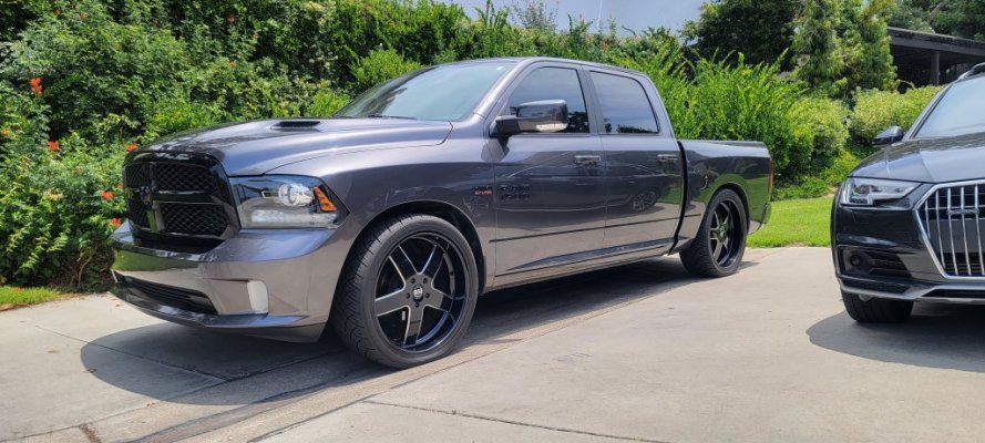Lowered 4th Gen Pics - Show Em Off! | Page 48 | RamForum.com | Dodge ...