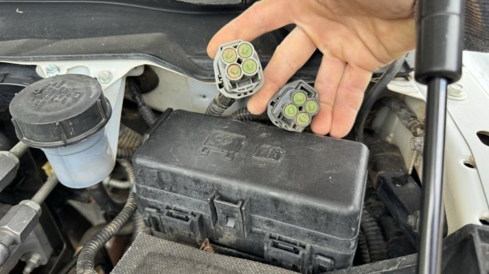 AUX Upfitter plug no power - 2012 RAM 5500 | RamForum.com | Dodge Ram ...