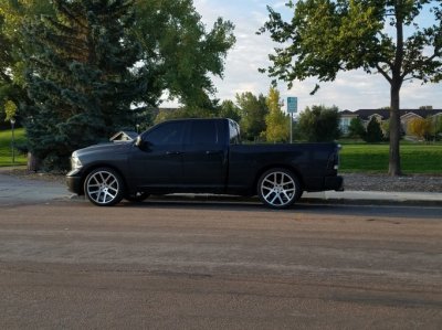 Lowered 4th Gen Pics - Show Em Off! | Page 21 | RamForum.com | Dodge ...